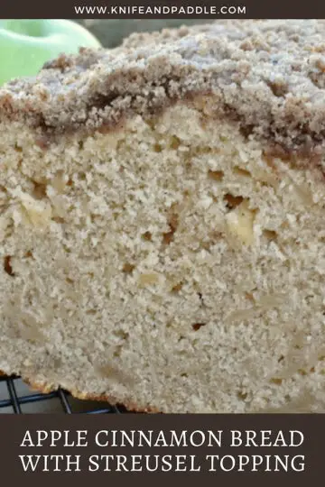 Apple Cinnamon Bread with Streusel Topping • www.knifeandpaddle.com