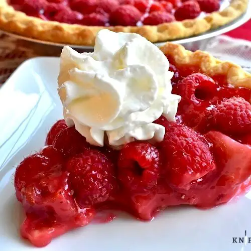 Simple Strawberry Raspberry Pie • www.knifeandpaddle.com