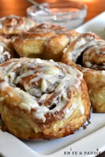 Easy Cinnamon Buns • www.knifeandpaddle.com