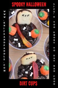 Spooky Halloween Dirt Cups • www.knifeandpaddle.com